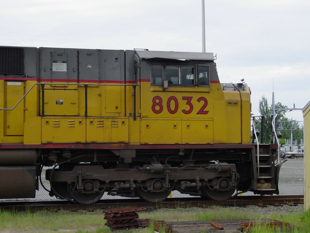UP 8032